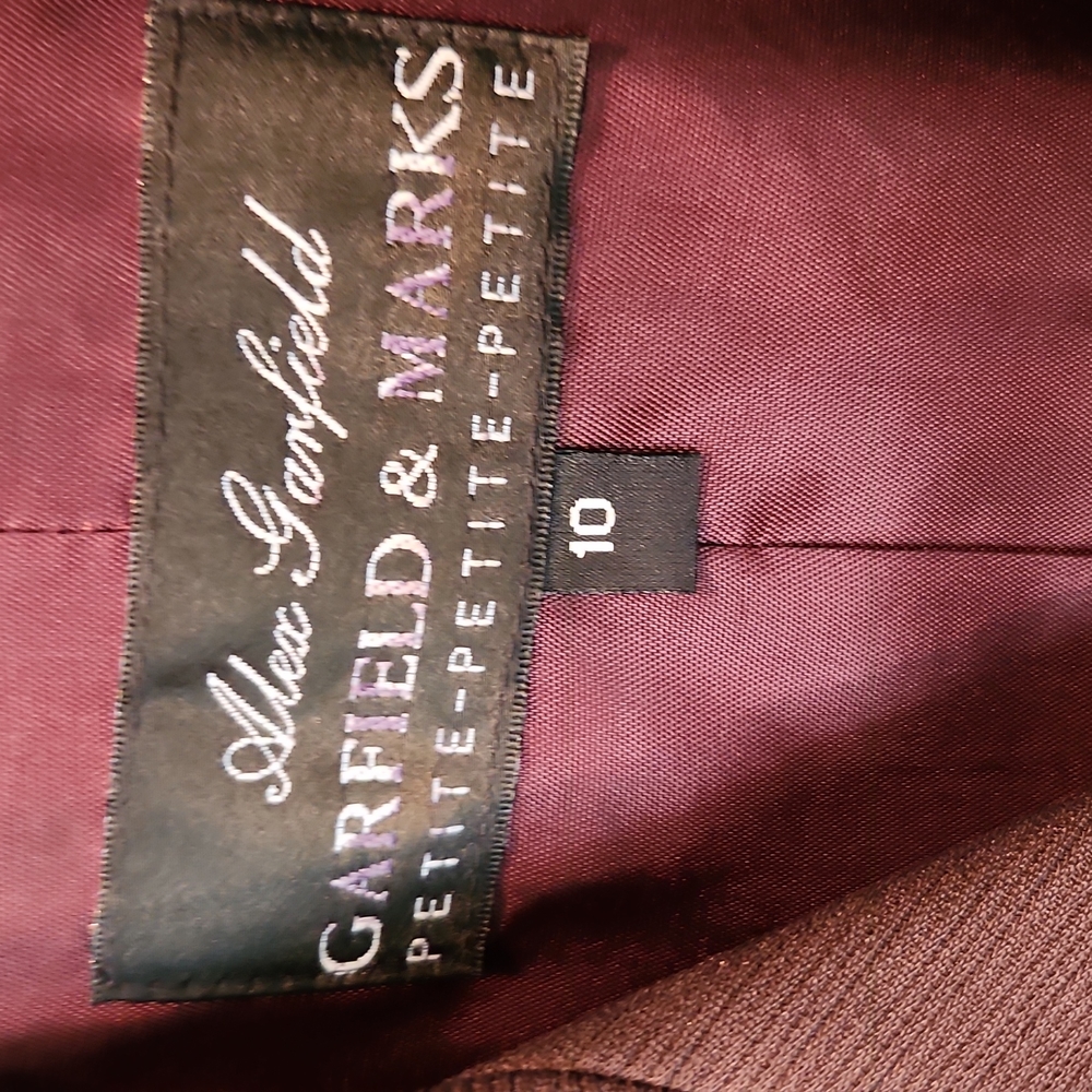 Garfield & Marks Suit - Gem